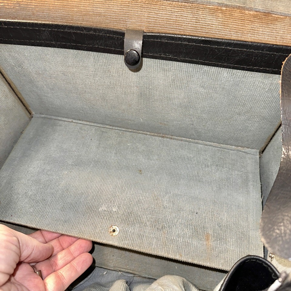 Vtg Leather Camera Case Bag Black w/ Green Interior Shoulder Strap ...