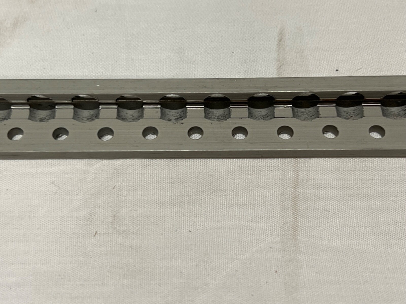 Tornado Aircraft Dzus Aluminium Mounting Rail, 26” Long, PAN3811-068 ...