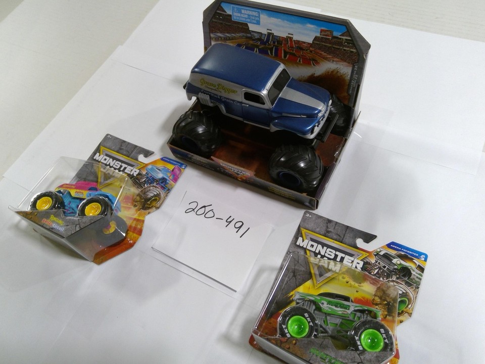 Monster Jam Arena Favorites Grave Digger Ringling Trucks Lot 3 Spin ...