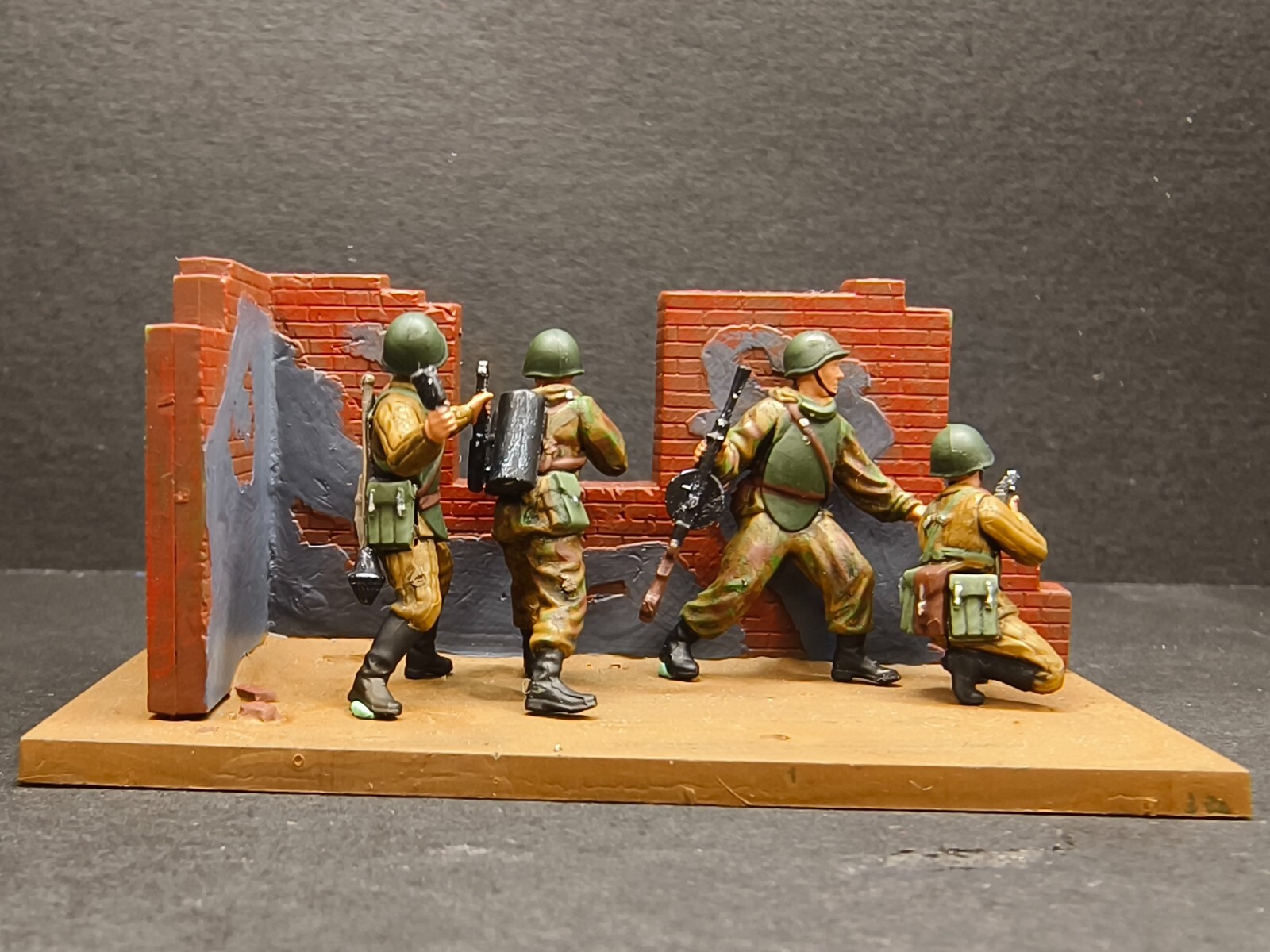 WW2 1/72 TANK 1:72 Russian infantry soldier Chechen War ZVEZDA Diorama ...