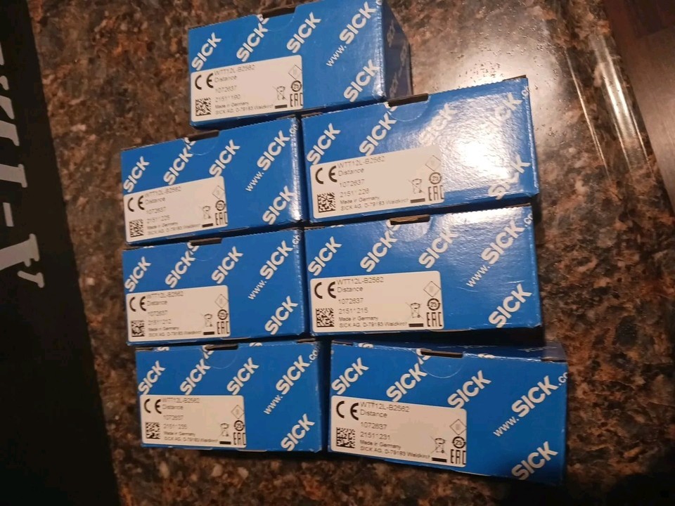 NEW IN BOX SICK WTT12L-B2562 1072637 Sensor BRAND NEW US SELLER!!!!! | eBay