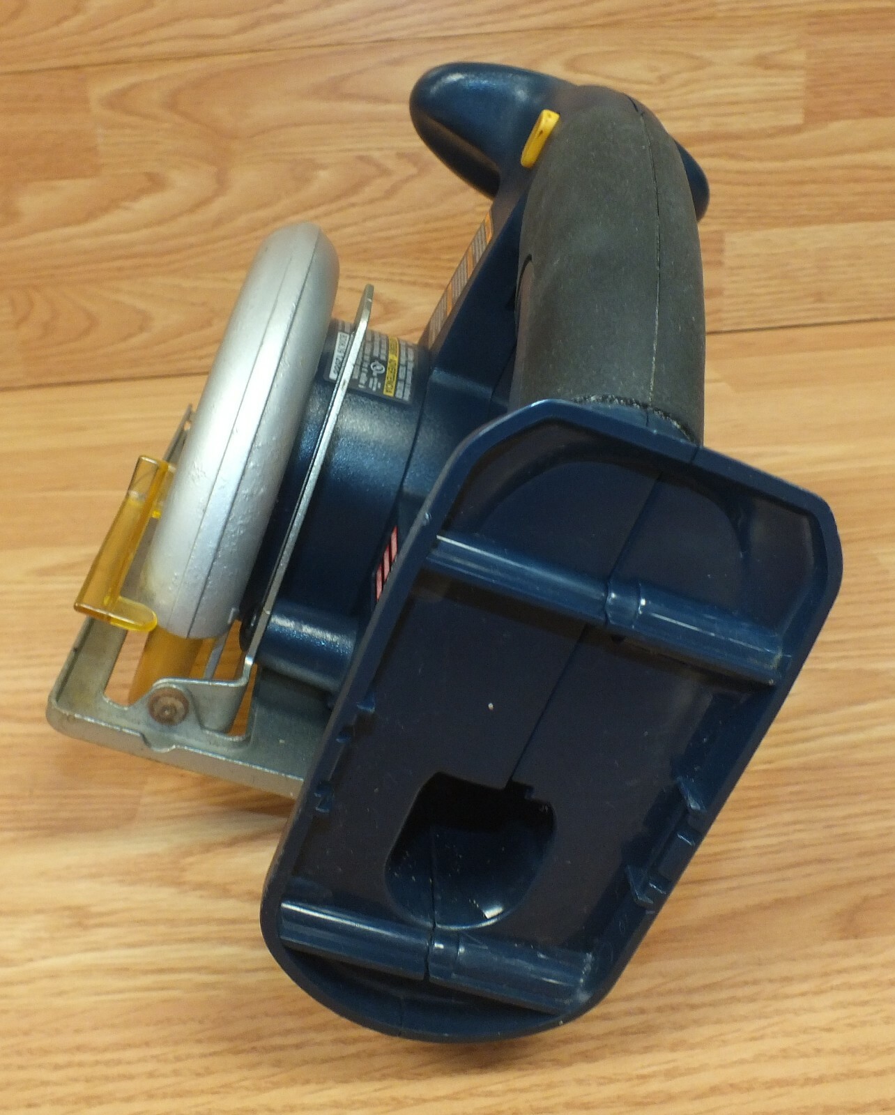 Ryobi (P501) 5 1/2" 140MM 18.0V Cordless Circular Saw w/ Guide Only ...