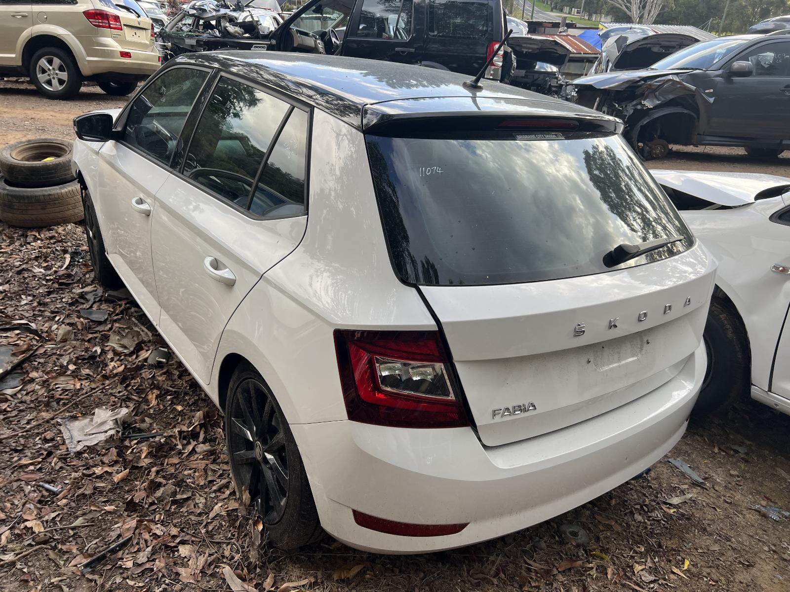 SKODA FABIA NJ, 01/15-08/21 RIGHT REAR WINDOW REG AND MOTOR Hatchback ...