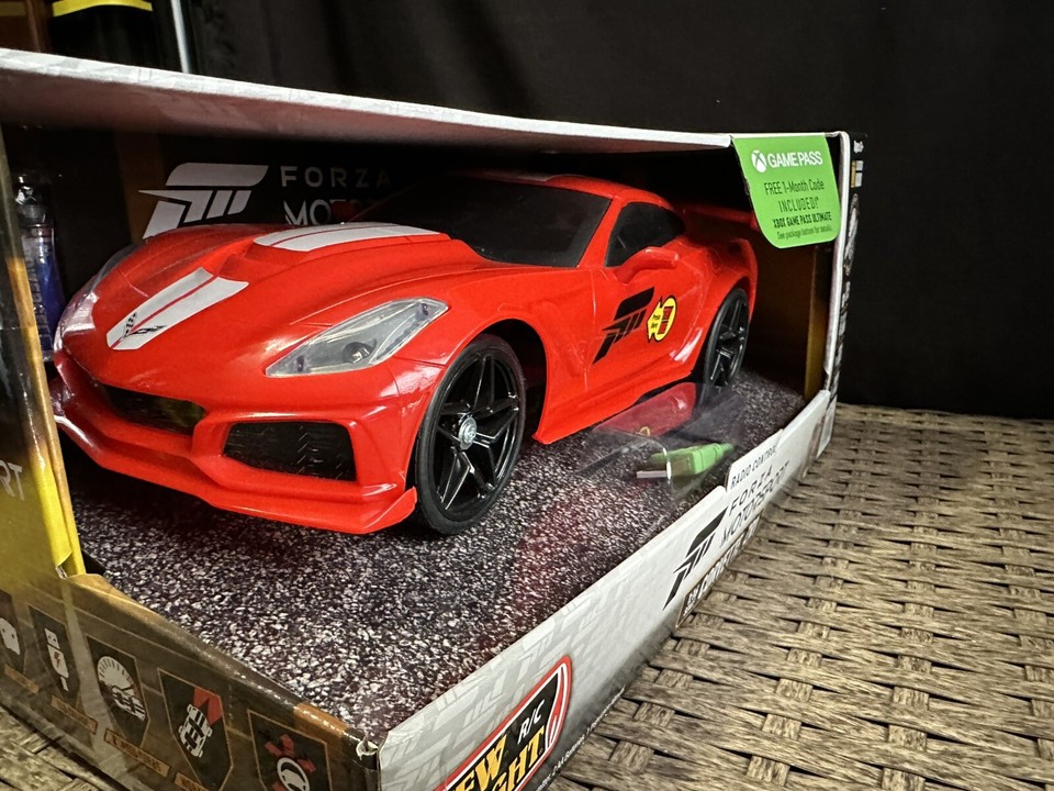 New Bright Forza Motorsport 1:16 Corvette ZR1 RC Car + XBOX Game Pass ...