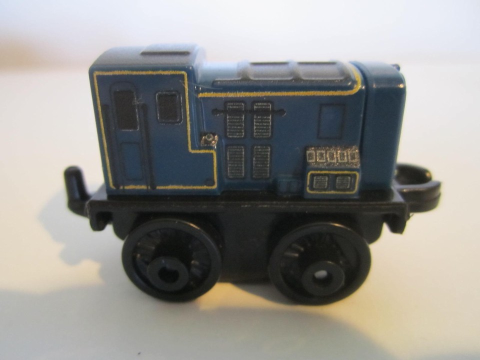 THOMAS + FRIENDS MINIS PAXTON SIDNEY LUKE SPOOKY PERCY GRAFFITI VICTOR ...