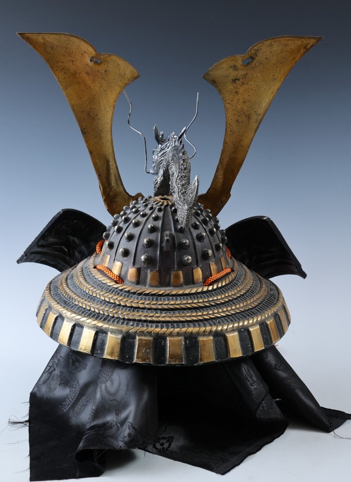 Japanese Old Vintage Samurai Kabuto Helmet -dragon Purple helmet with a ...