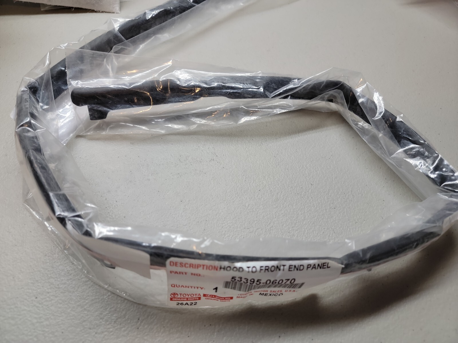 Toyota 53395-06070 Front Weather Strip 18-21 Camry | eBay