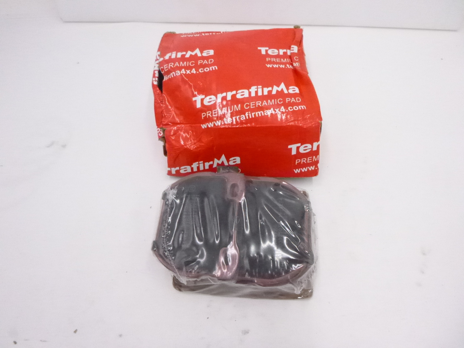 Land Rover Defender 110 Rear Brake Pad Pads Set Sfp000250 TERRAFIRMA ...