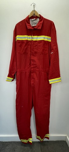 FIREMAN Coveralls Fire Dept. (As Found) 02/07 Topps SZ 50 T | eBay