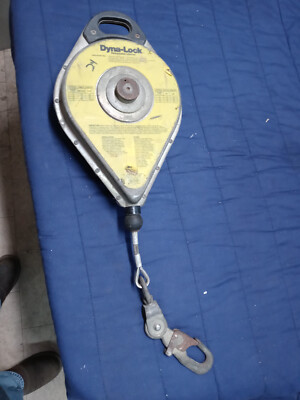 Safety Harnesses - Dyna-Lock Self Retracting Lanyard