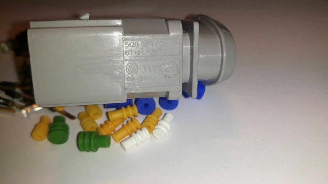 5Q0973837 ELEKTRONISCHER STECKER CONNECTOR VW AUDI SKODA SEAT | eBay UK