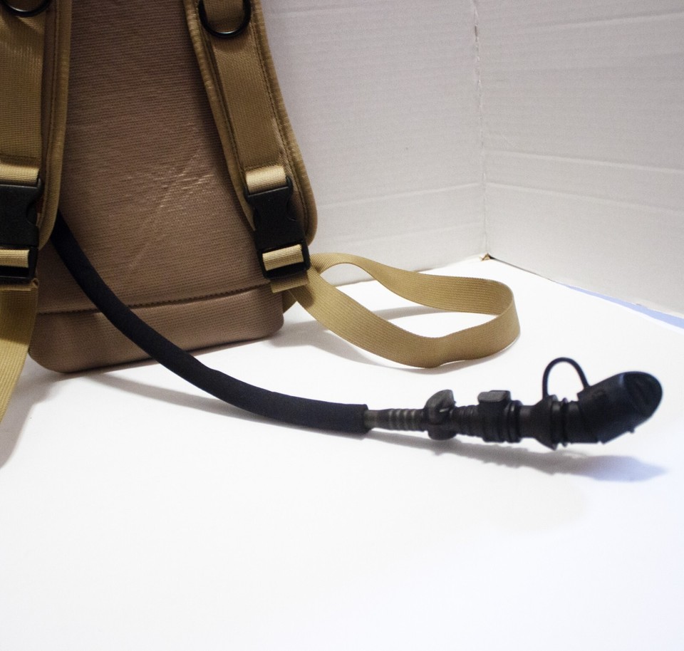 Blackhawk HydraStorm Hydration Reservoir System w/Bladder Desert Camo ...