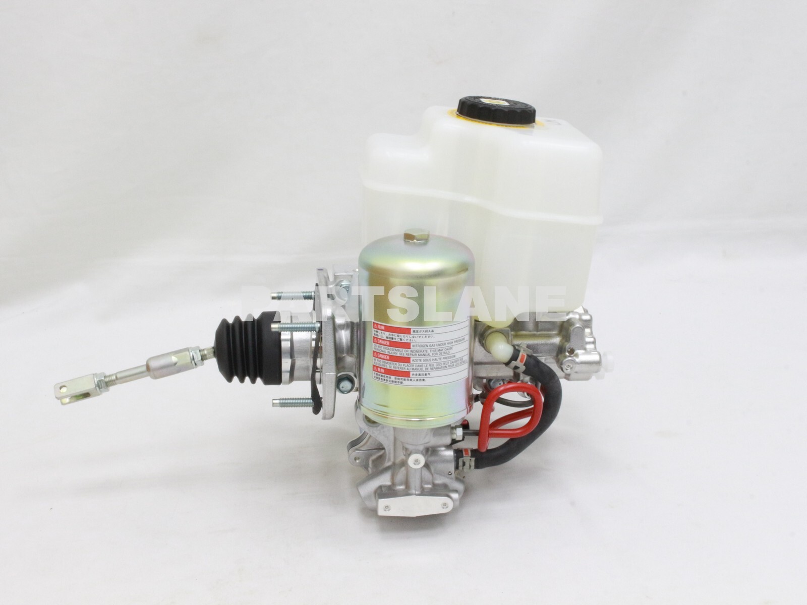 Toyota Land Cruiser 200 OEM Brake Booster With Master Cylinder 47050 ...