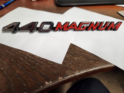 NOS 3443516 Mopar 440 Magnum Hood Emblem 1971-1974 Dodge Charger ...