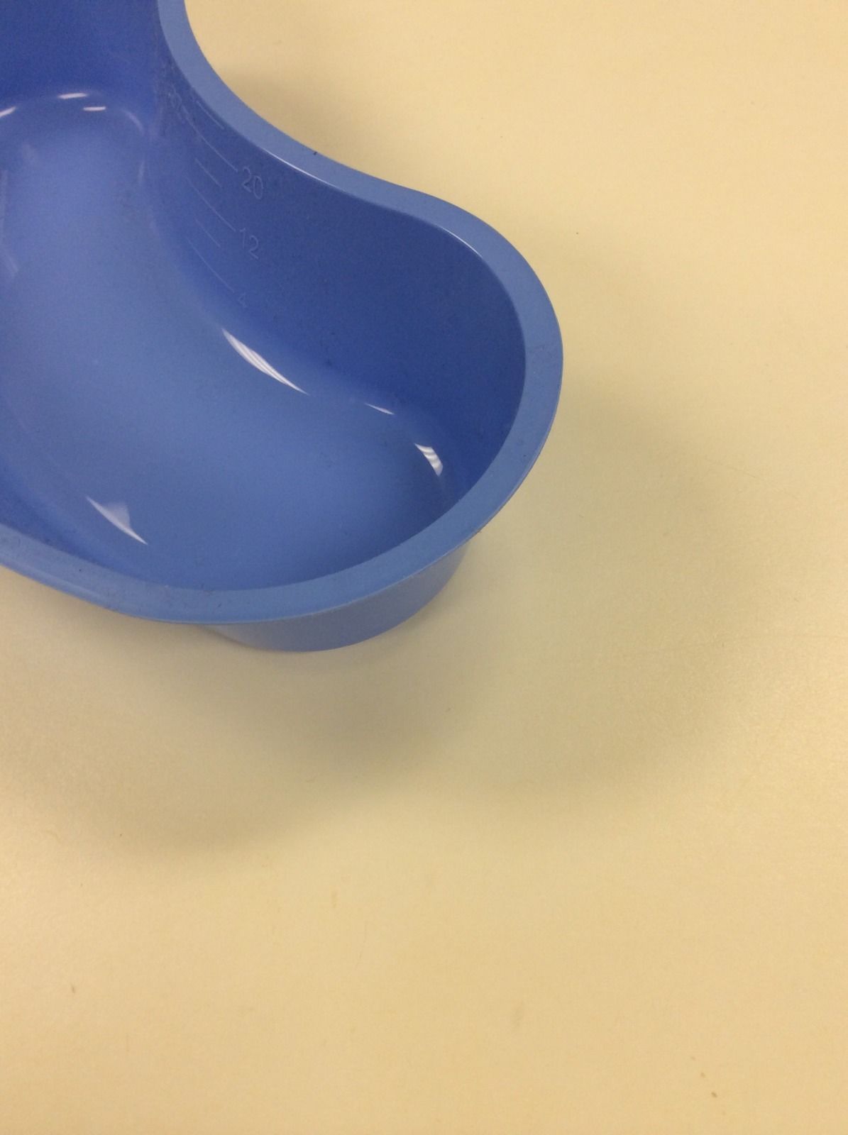 Lot Of 30 Blue Color 650 ml Kidney Emesis Basins | eBay Australia