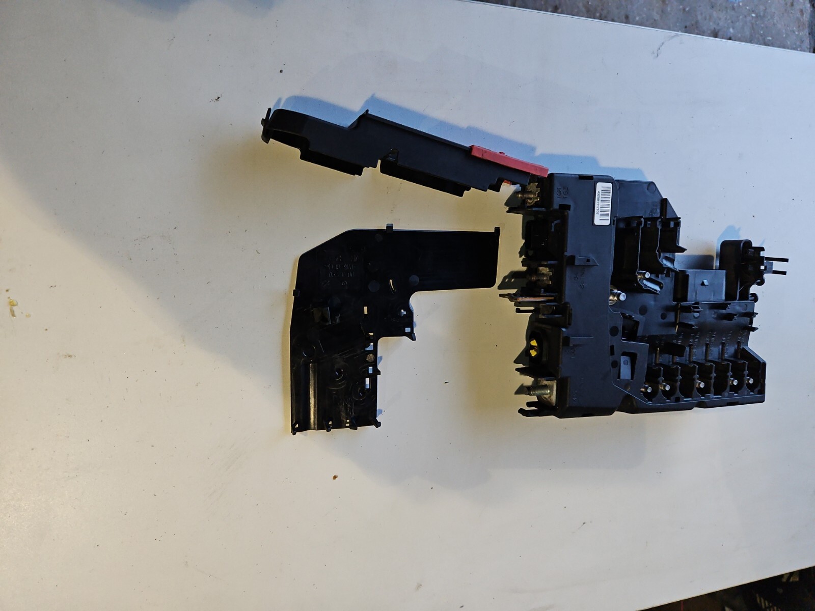 MERCEDES E350cdi 2009-2014 ENGINE BAY FUSE BOX BATTERY TERMINAL ...