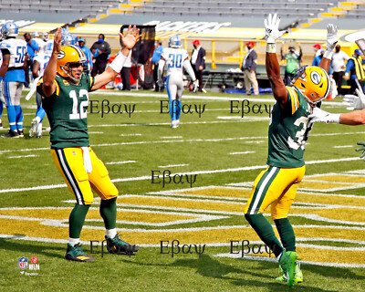 Aaron Jones Green Bay Packers TD Celebration with Aaron Rodgers 8X10 ...