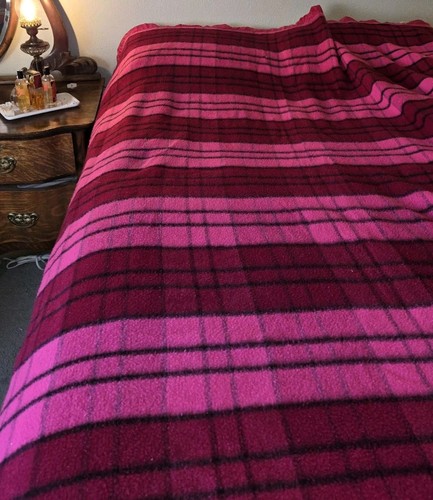 Vintage Pink Raspberry Plaid Soft Camp Blanket Satin Trim 72 X 86 ” Med ...