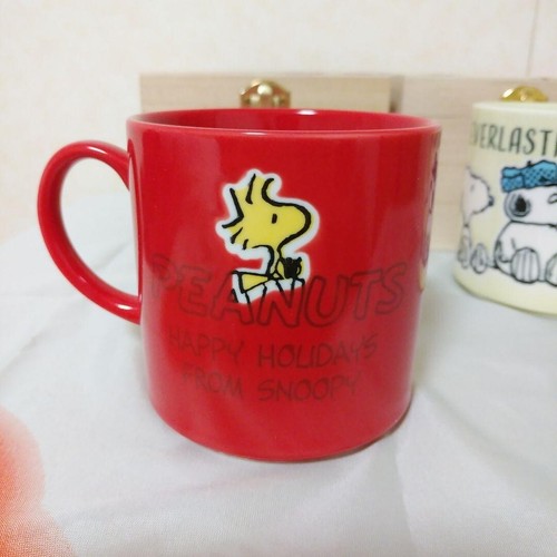 PEANUTS SNOOPY Mug Cup Happy Holiday Red & Yellow Set of 2 with wooden ...