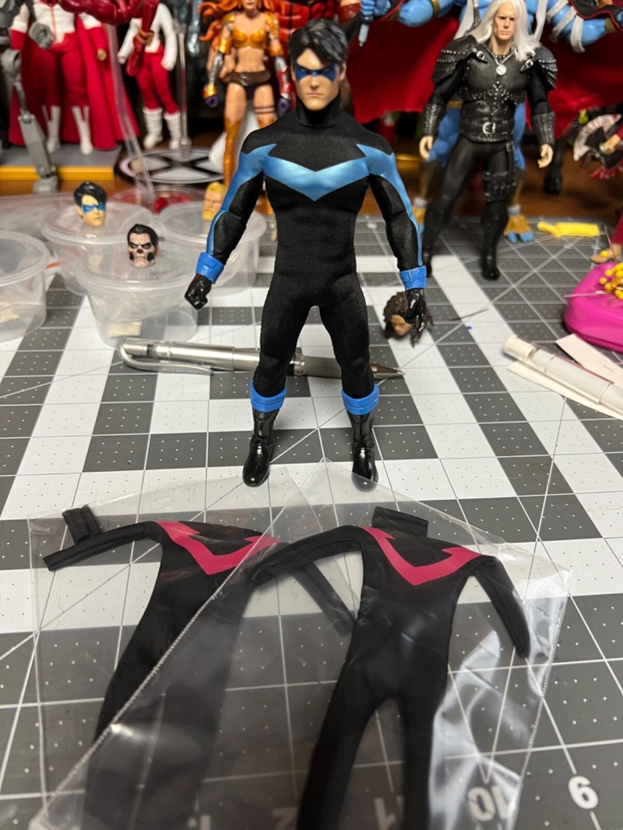 Nightwing Red Suit