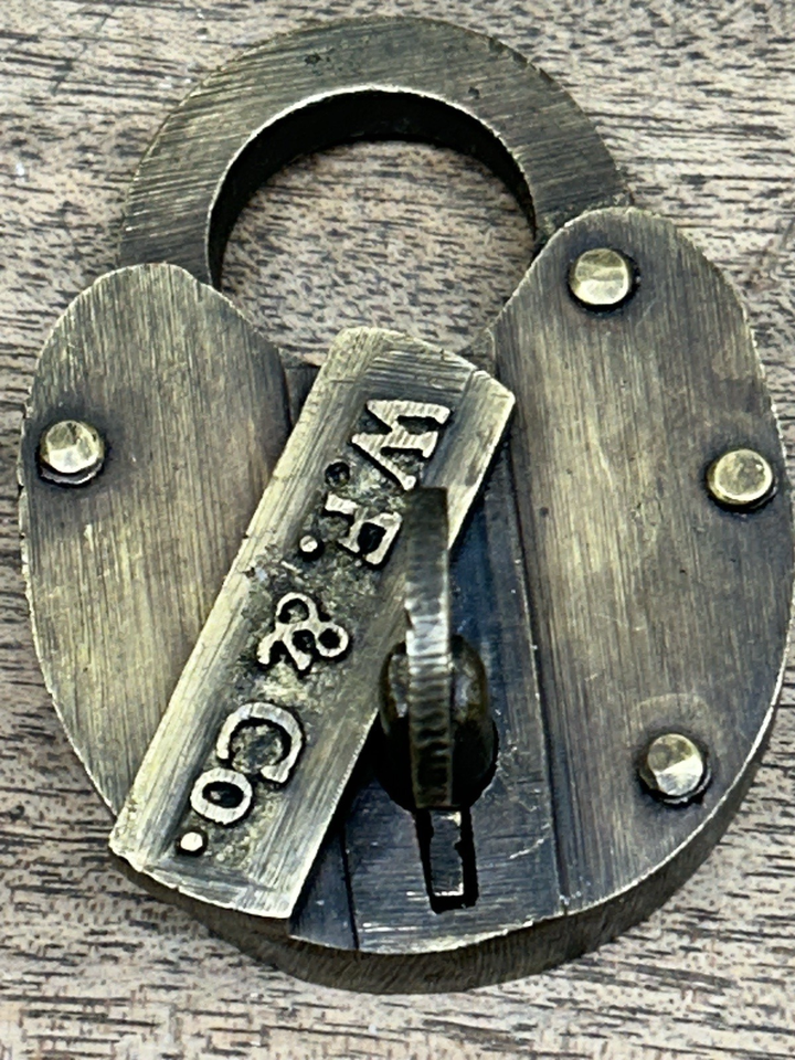 VINTAGE WELLS FARGO CO. CAST BRASS PADLOCK WITH KEY ~ ANTIQUE! | eBay