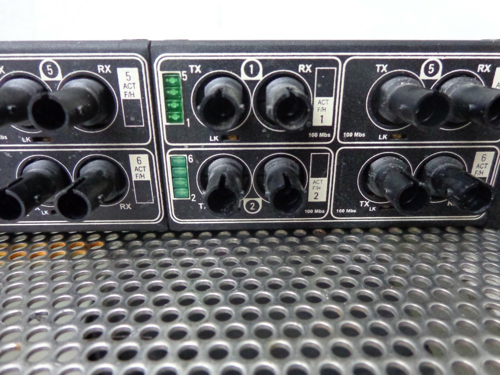 MultiLink ML2400 ML2400-F-HI-XX-A2-A2-A2-A2-X Managed Switch ...