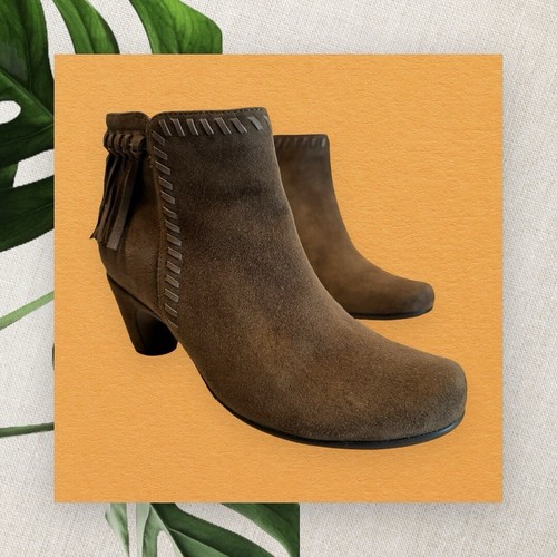 Earthies Women's Zurich Booties Size 8 Taupe Suede Leather Heels Ankle ...