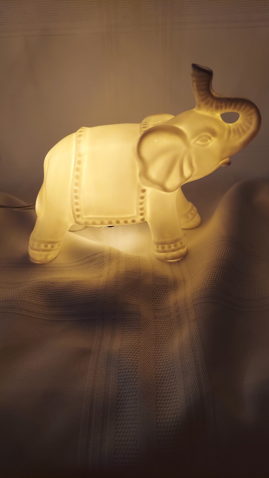 Pier 1 White Ceramic Elephant Lamp Night Light Trunk Up= Good Luck, 6.5 ...