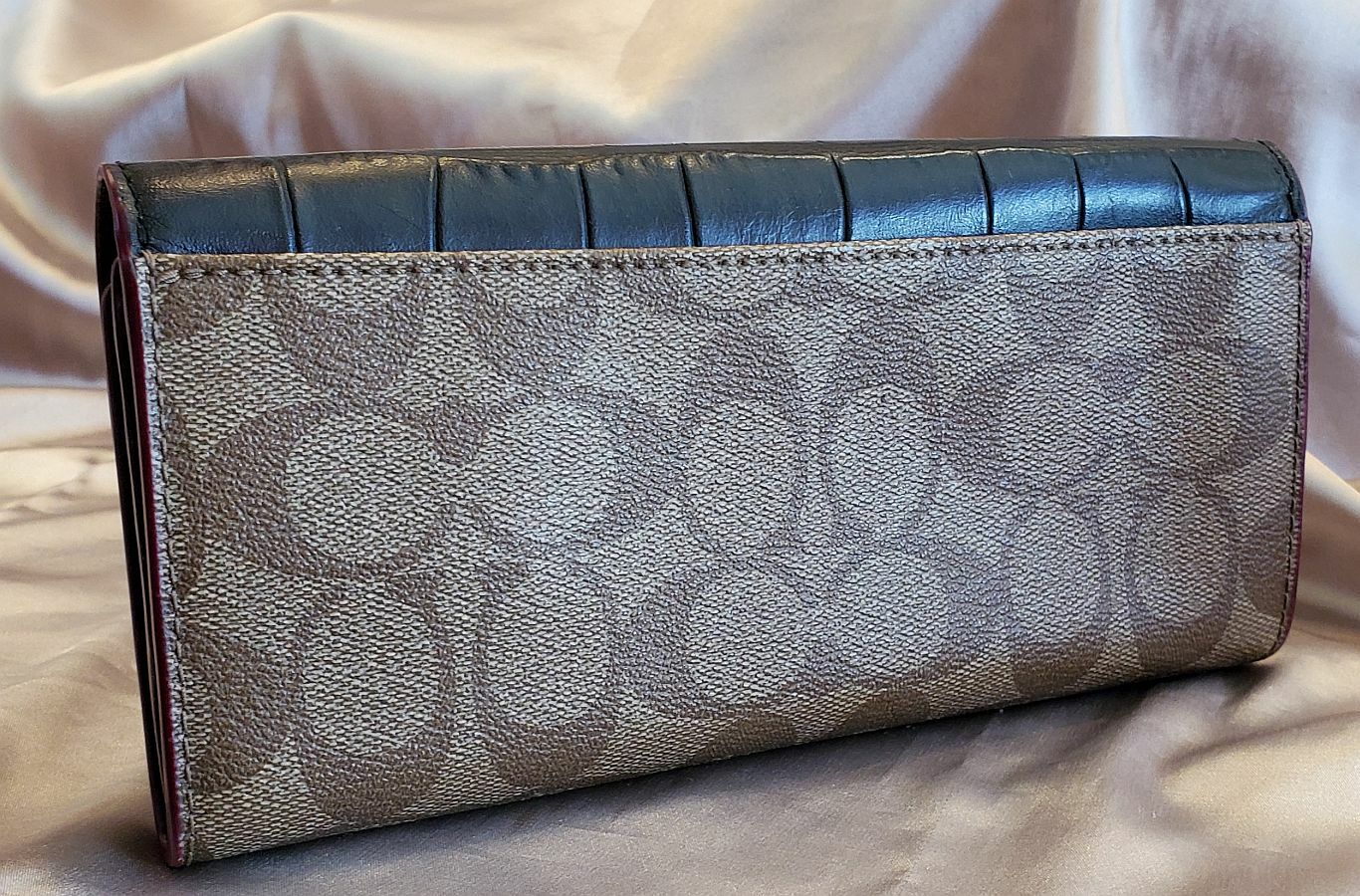 COACH SIGNATURE LEATHER EMBOSSED CANVAS ZIP CHECKBOOK… - Gem