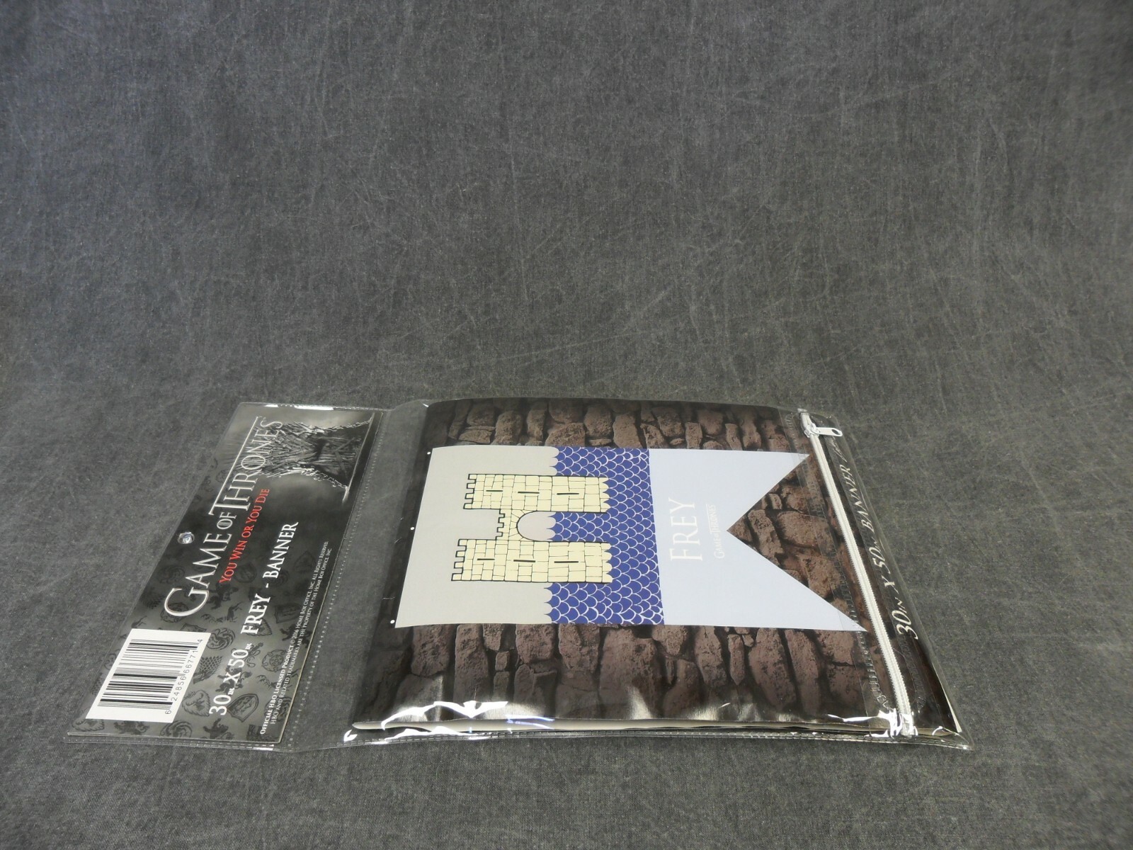 Game of Thrones * Frey Sigil Banner * Walder Towers 30 x 50 Fabric ...