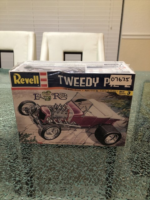 NOS Revell Tweedy Pie 2 Model Car Kit 85-7675 Ed Big Daddy Roth Skill 3 ...