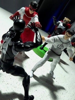 OmniMark and Viltrumite Mark Variants 1:12 Custom Figure 2 Pack | eBay