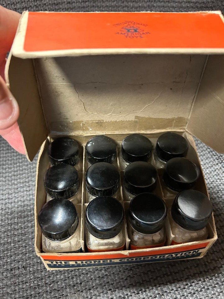 Lionel SP MASTER CARTON w 12 BOTTLES OF PELLETS | eBay