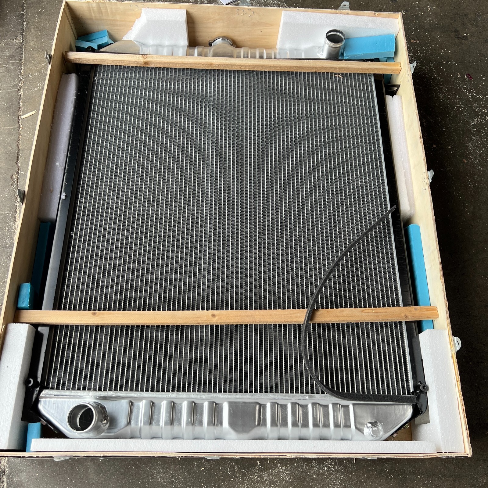 3 TREES YN05P00035S001 CORE RADIATOR,FITS SK200-6E SK250-6E, sk230-6e ...