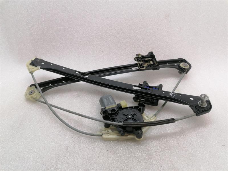 PORSCHE MACAN 95B Right Front Door Winder 95B837462 Fensterheber vorne ...