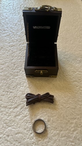 RARE Uncharted Limited Edition Nathan Drakes Ring Necklace w/ Original ...