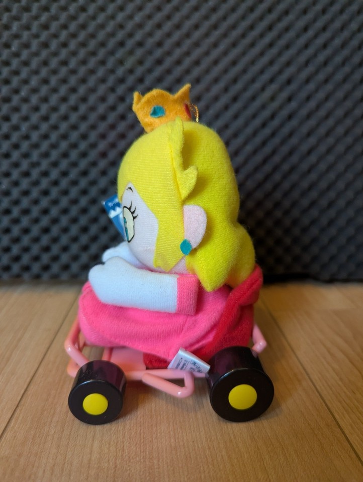 Takara 1993 Nintendo Super Mario Kart Set of Plush: Yoshi, Toad, Peach ...