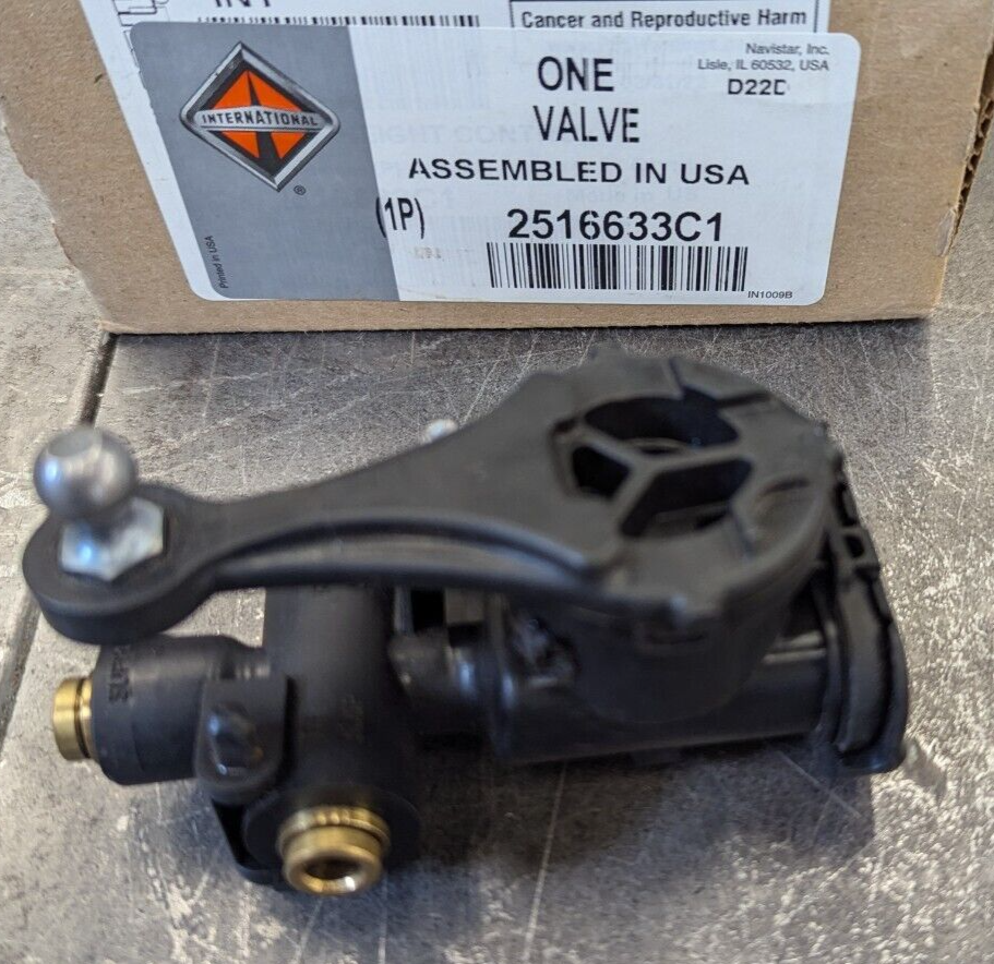 2516633C1 International Truck Leveling Valve Height Adjustment Hadley ...
