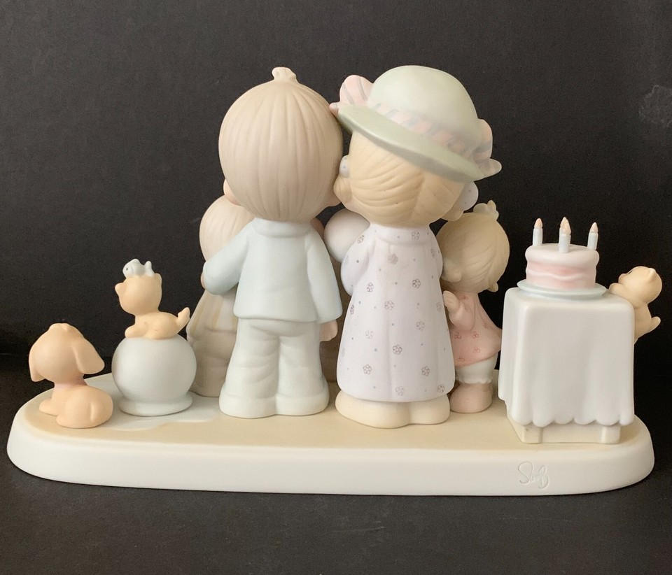 Precious Moments GOD BLESS OUR YEARS TOGETHER family VTG 1984 figurine ...