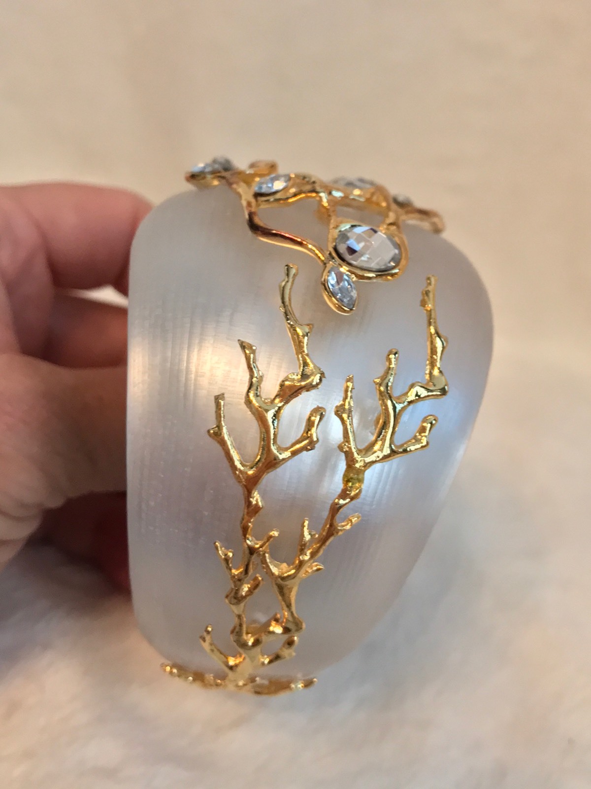 ALEXIS BITTAR White Silver LUCITE Crystal DOME Bracelet, GEORGIA O ...