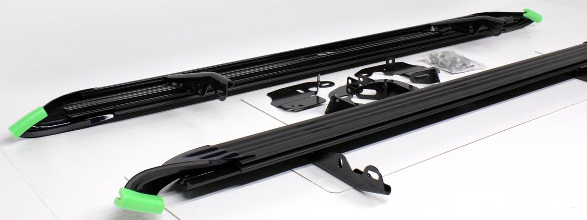 OEM Chrysler Town and Country, Caravan Running Board Kit 82208922 | eBay