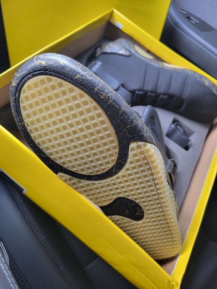 Custom Black BACK TO THE FUTURE Air Mag Sneakers Light up Athletic ...