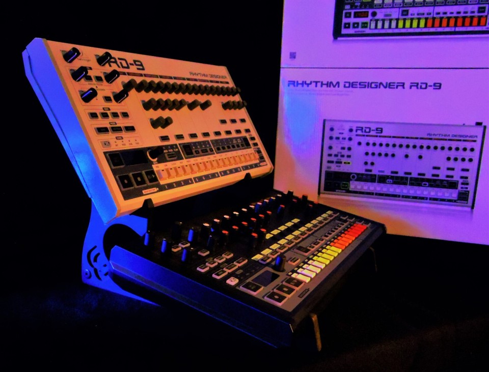 UNIWAVE Korg MICROKORG + Behringer RD-8 / RD-9 / LM-1 Dual Valchromat ...