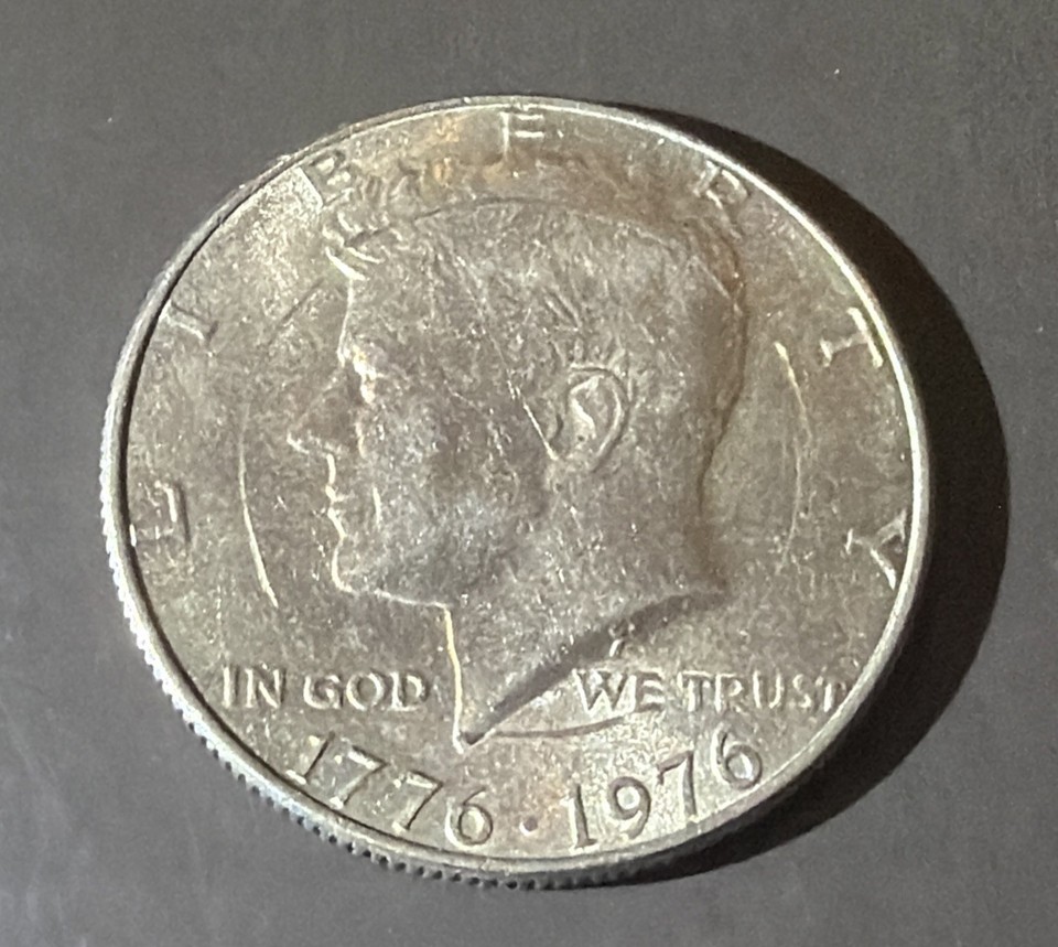 1976 Kennedy Half Dollar Error-Ring Around Rim & Double Die Mint Mark ...