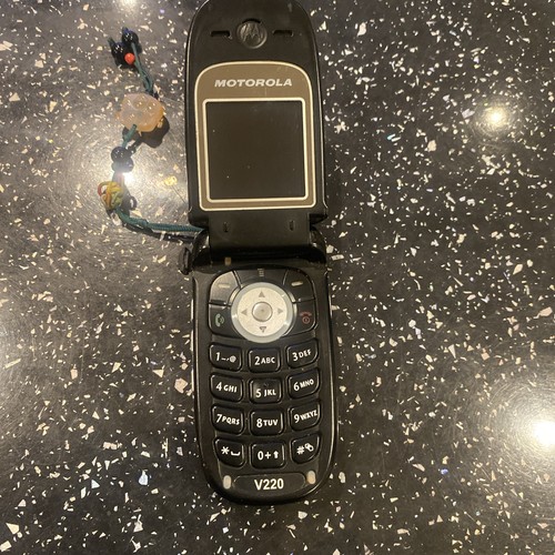 Vintage Motorola V220 - unknown Network - Retro Flip Phone - Untested ...