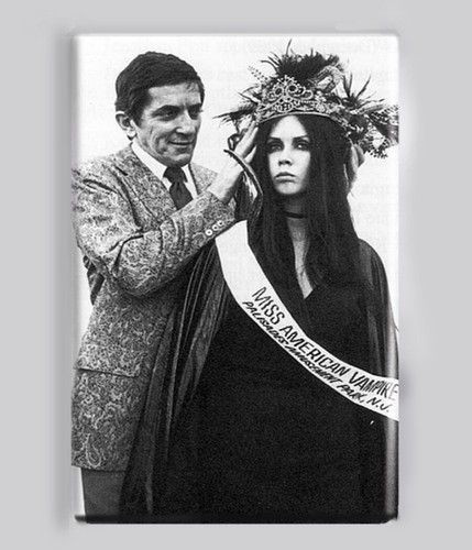 MISS AMERICAN VAMPIRE CONTEST - 2" x 3" POSTER MAGNET (goth 70s retro ...