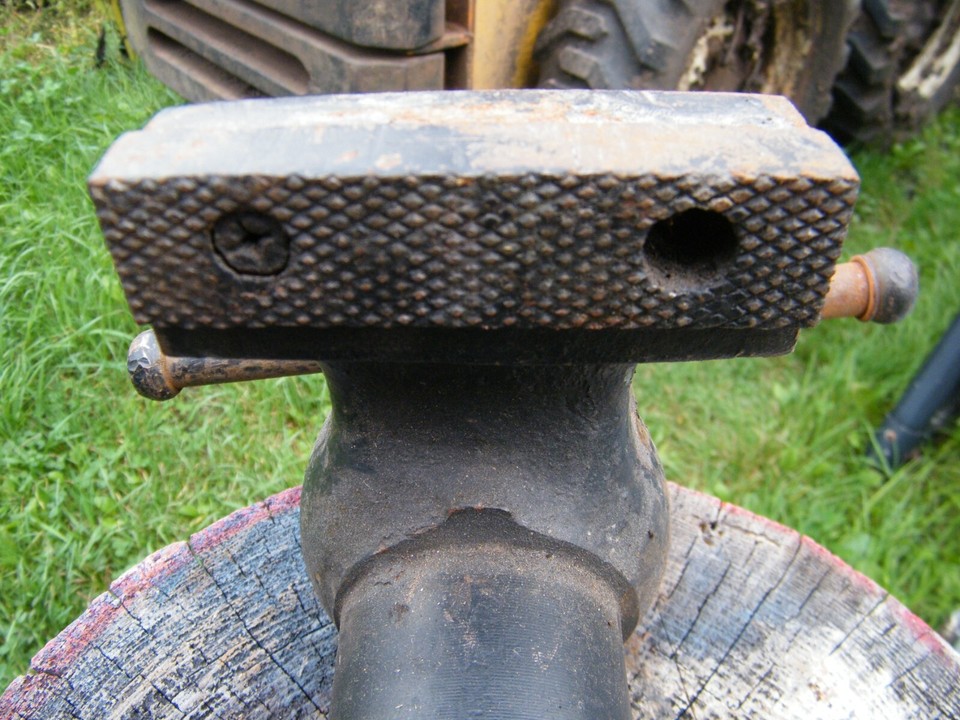 4670 WILTON 4" BULLET VISE date 1-70 marked HD (part #'s-101028 ...