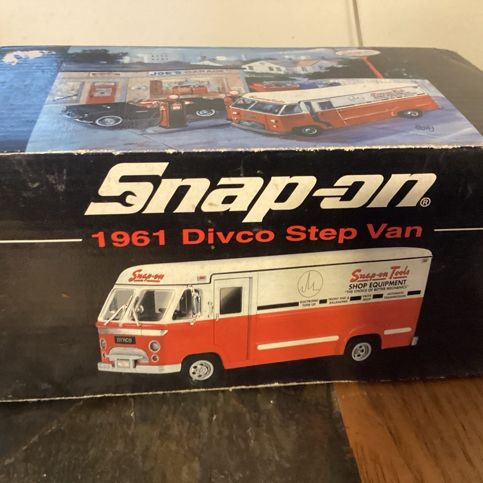 Snap-on 1961 Divco Step Van 1:34 Scale Bank Crown Premiums New In Box ...