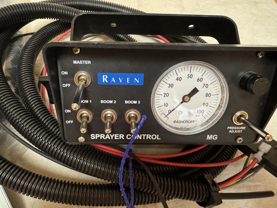 NEW Sprayer Control Unit RAVEN part# 1-063-0159-223 - 3 boom w ...