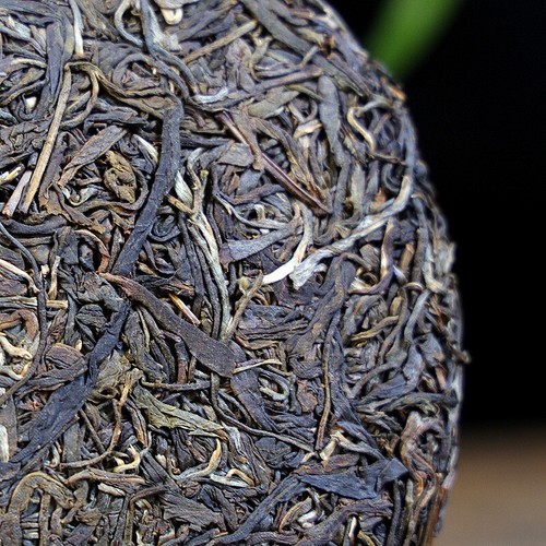 357g Yunnan Spring Puerh Tea Big Leaves Aged Tree Pu-erh Raw Tea Cake ...